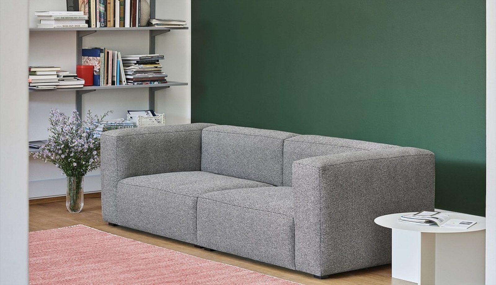 Trellis | Mags Sectional Sofas